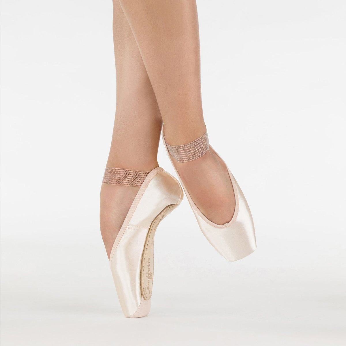 Suffolk Royale Pointe Shoes - Light Shank | DanceSupplies.com